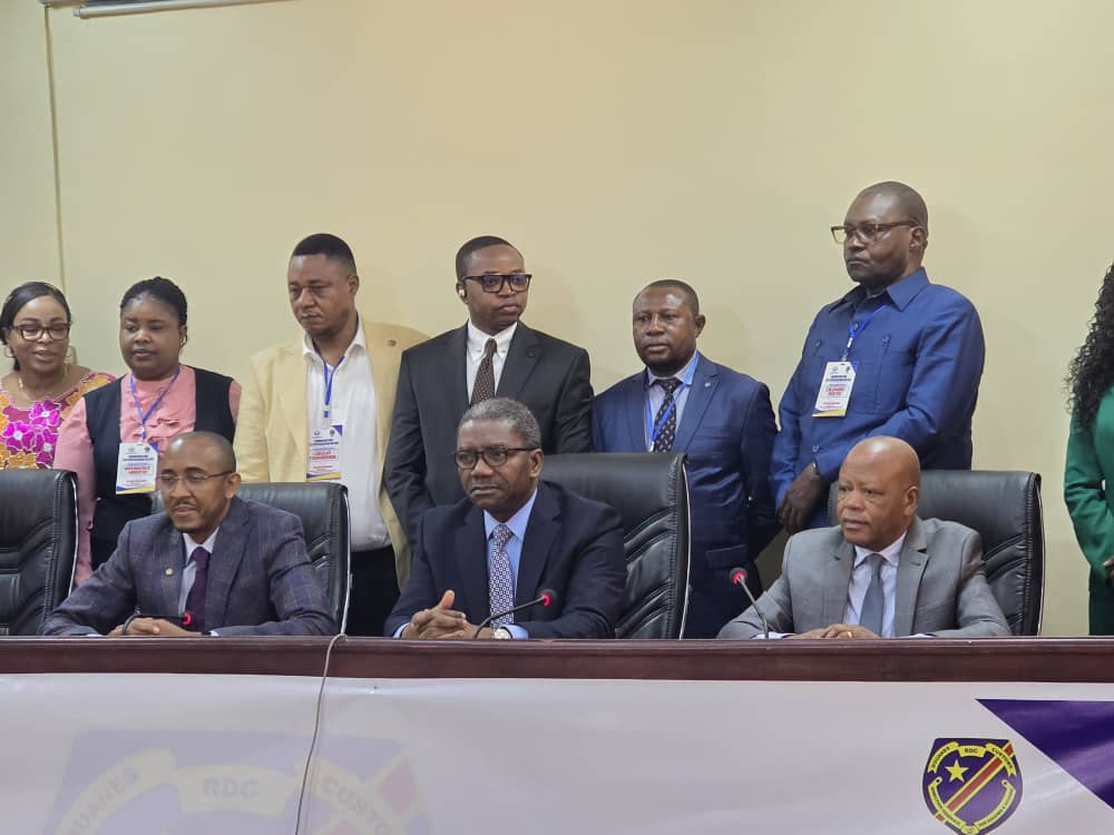 RDC: les agents et cadres de la DGDA en session de formation sur le CEN et ses applications ...